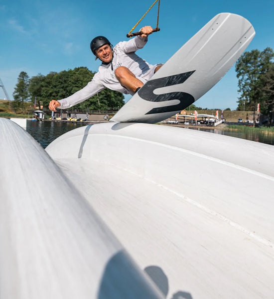 Slingshot – 208 Wake Shop